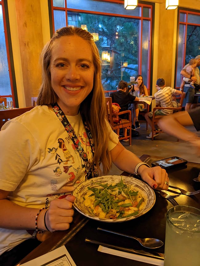 Our Favorite Character Meal at Disney World - Simple Magic Planning